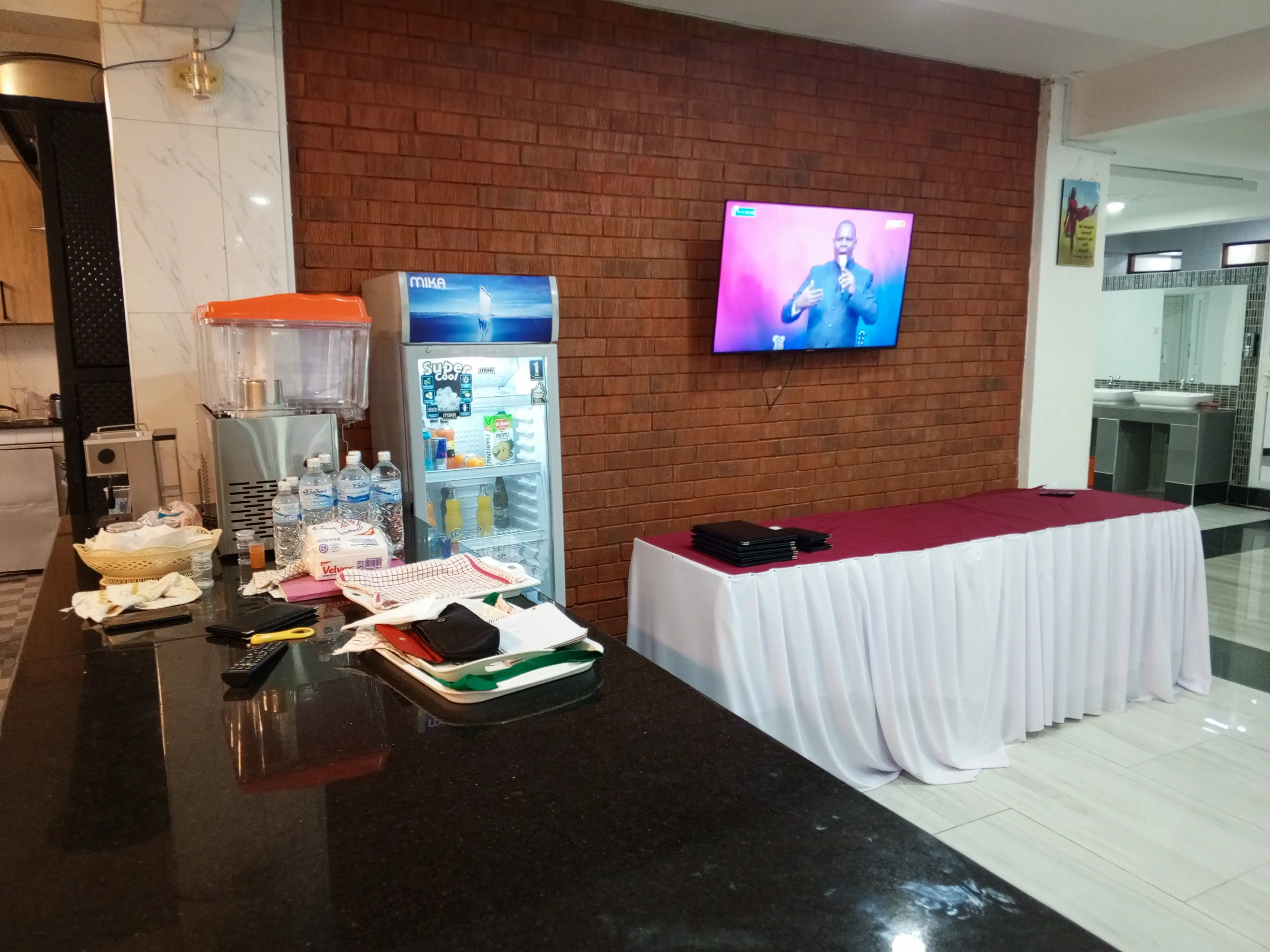 Hillfront Hotel & Accommodation